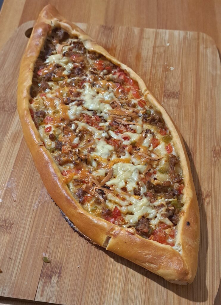 Pide turco con carne: Receta tradicional riquisima de pan relleno o ...